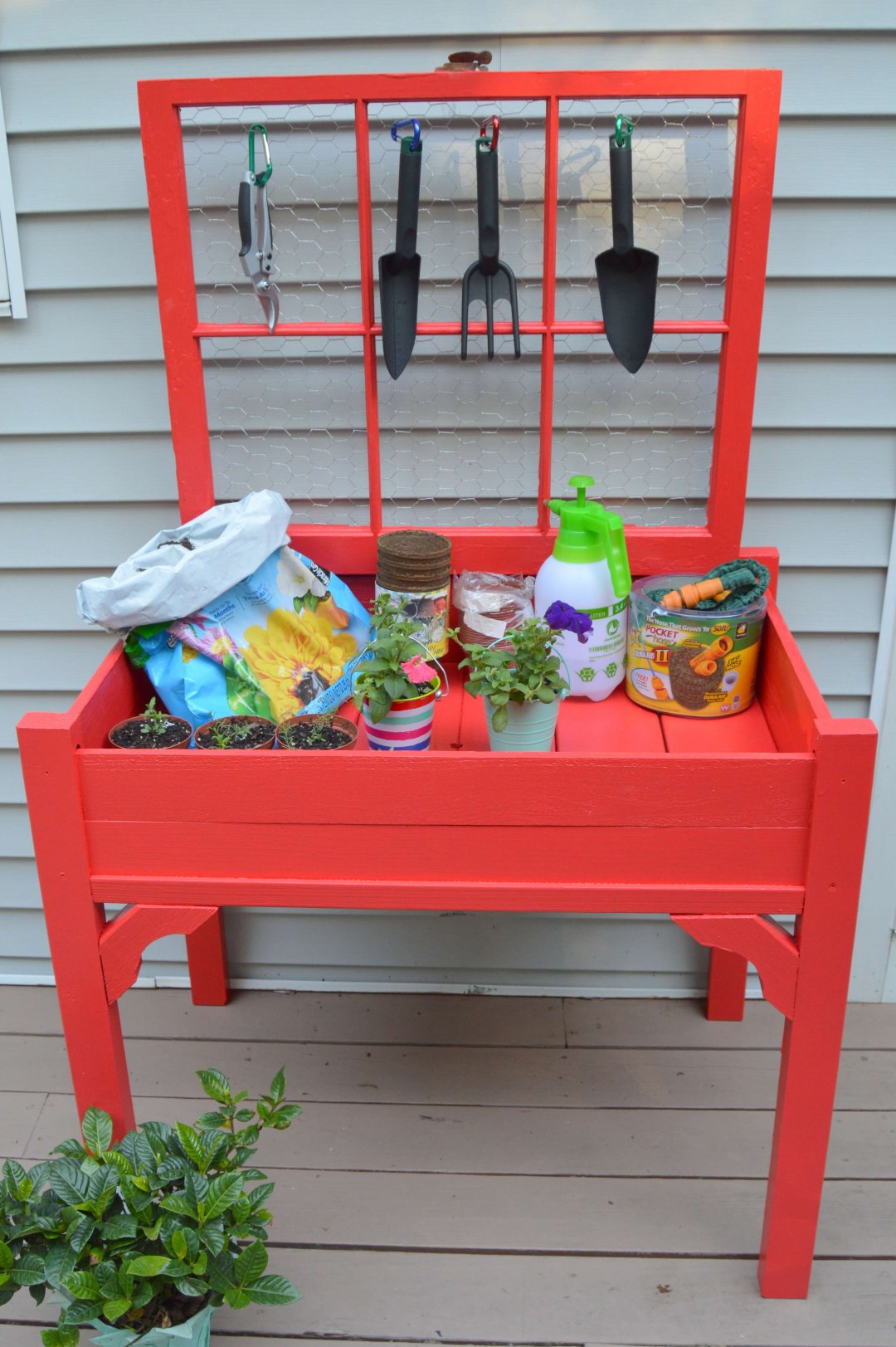 D.I.Y. Potting Table from a Raised Garden Bed
